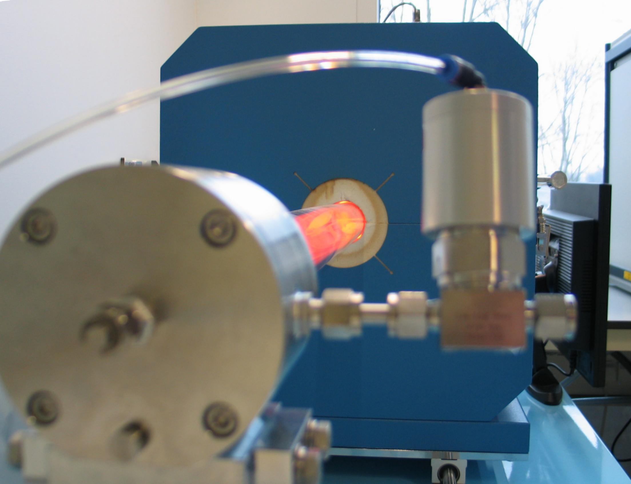 The Schneider Research Group | Laboratory for 2D materials, graphene ...